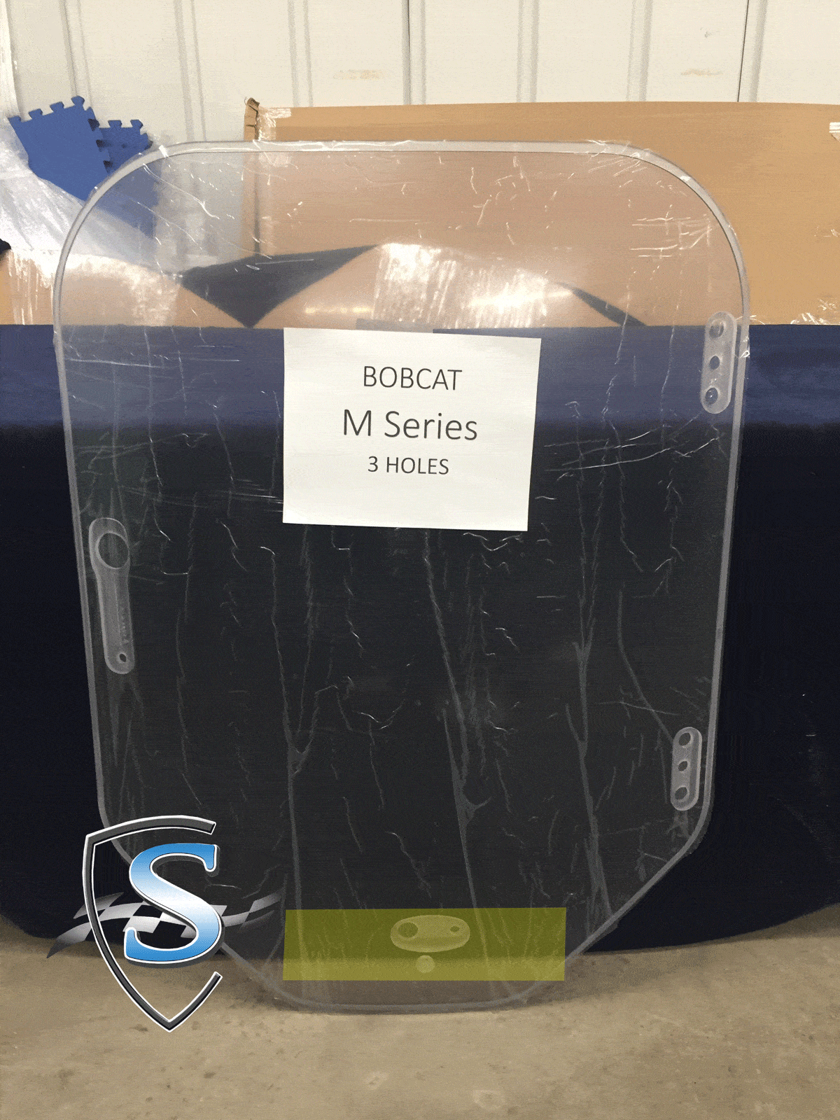 Bobcat Windshield M Series: Skid Steer - Polycarboante Replacement