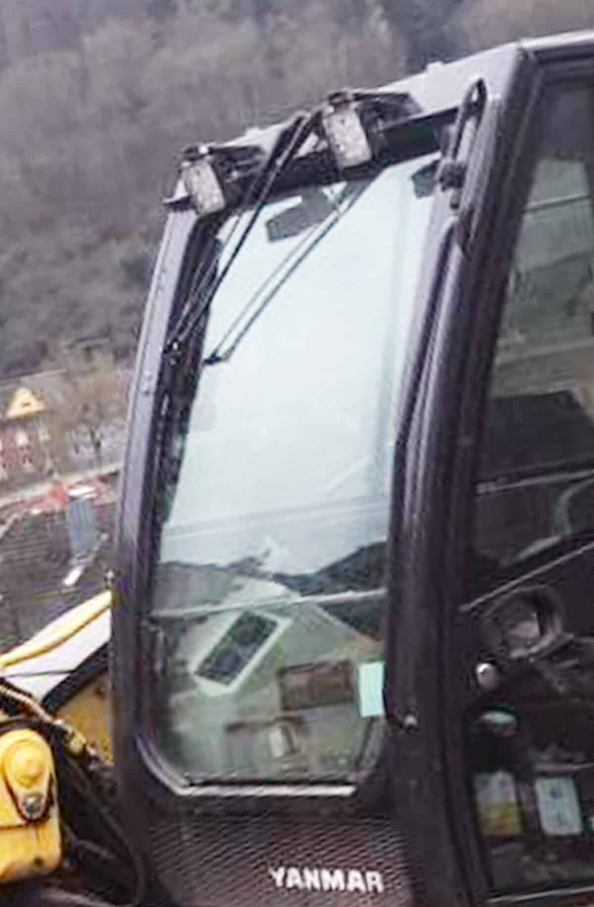 Yanmar Excavator Windshield: SV100-2 - Polycarbonate Replacement