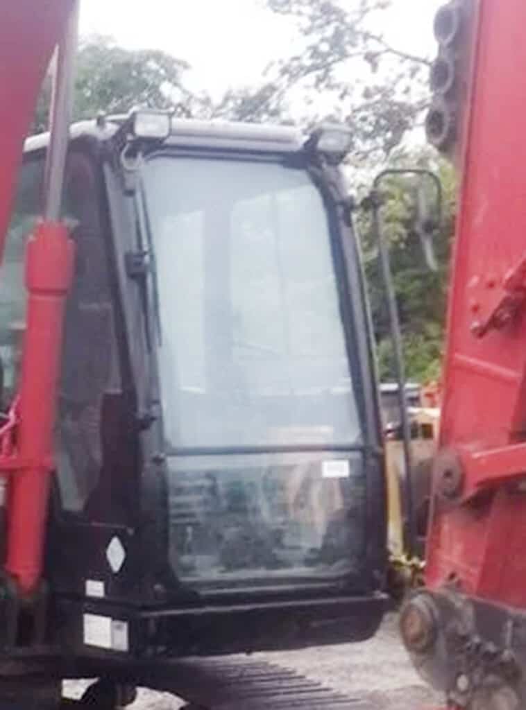 Linkbelt Excavator X4 Series - Polycarbonate Replacement Windshield